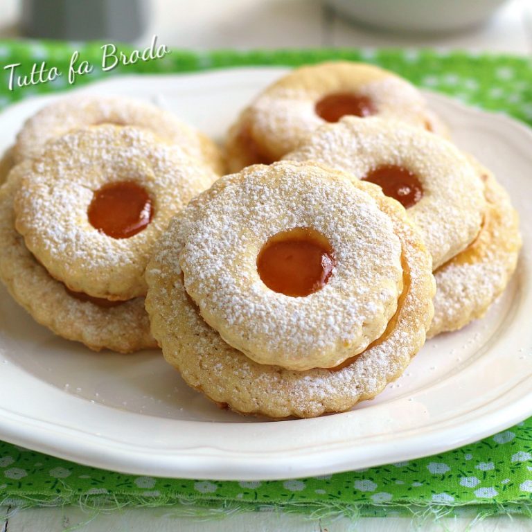 BISCOTTI CIAMBELLINE SARDE ALLA CANNELLA e marmellata - Tutto fa Brodo ...