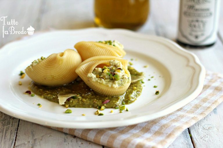 PASTA RIPIENA ALLA RICOTTA E PISTACCHIO - Tutto fa Brodo in Cucina