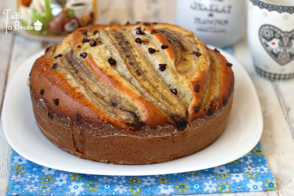 TORTA ALLE BANANE con gocce di cioccolato - Tutto fa Brodo in Cucina