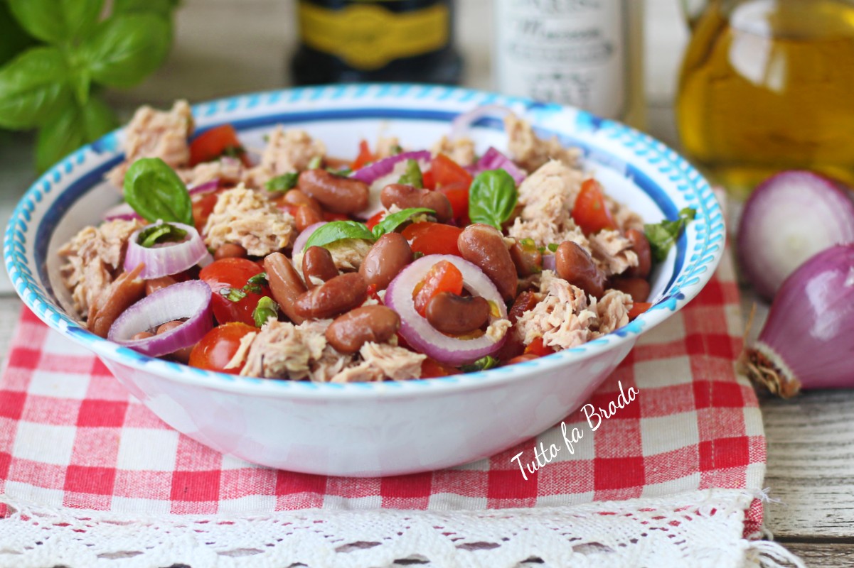 INSALATA TONNO E FAGIOLI fredda con cipolla rossa di Tropea - Tutto fa ...
