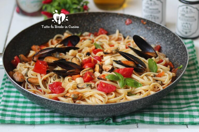 LINGUINE AI POMODORINI E FRUTTI DI MARE - Tutto fa Brodo in Cucina