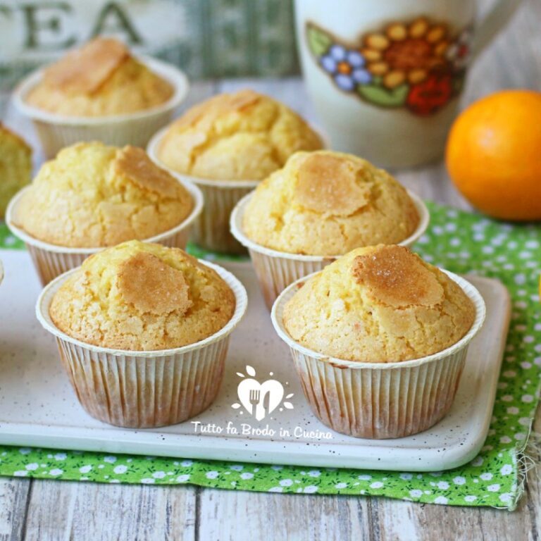 MUFFIN ALL'ARANCIA BIMBY morbidi con arancia frullata - Tutto fa Brodo in Cucina