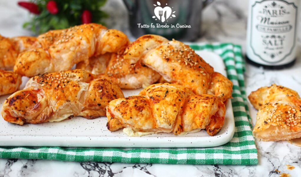 CORNETTI PIZZA di pasta sfoglia - Tutto fa Brodo in Cucina